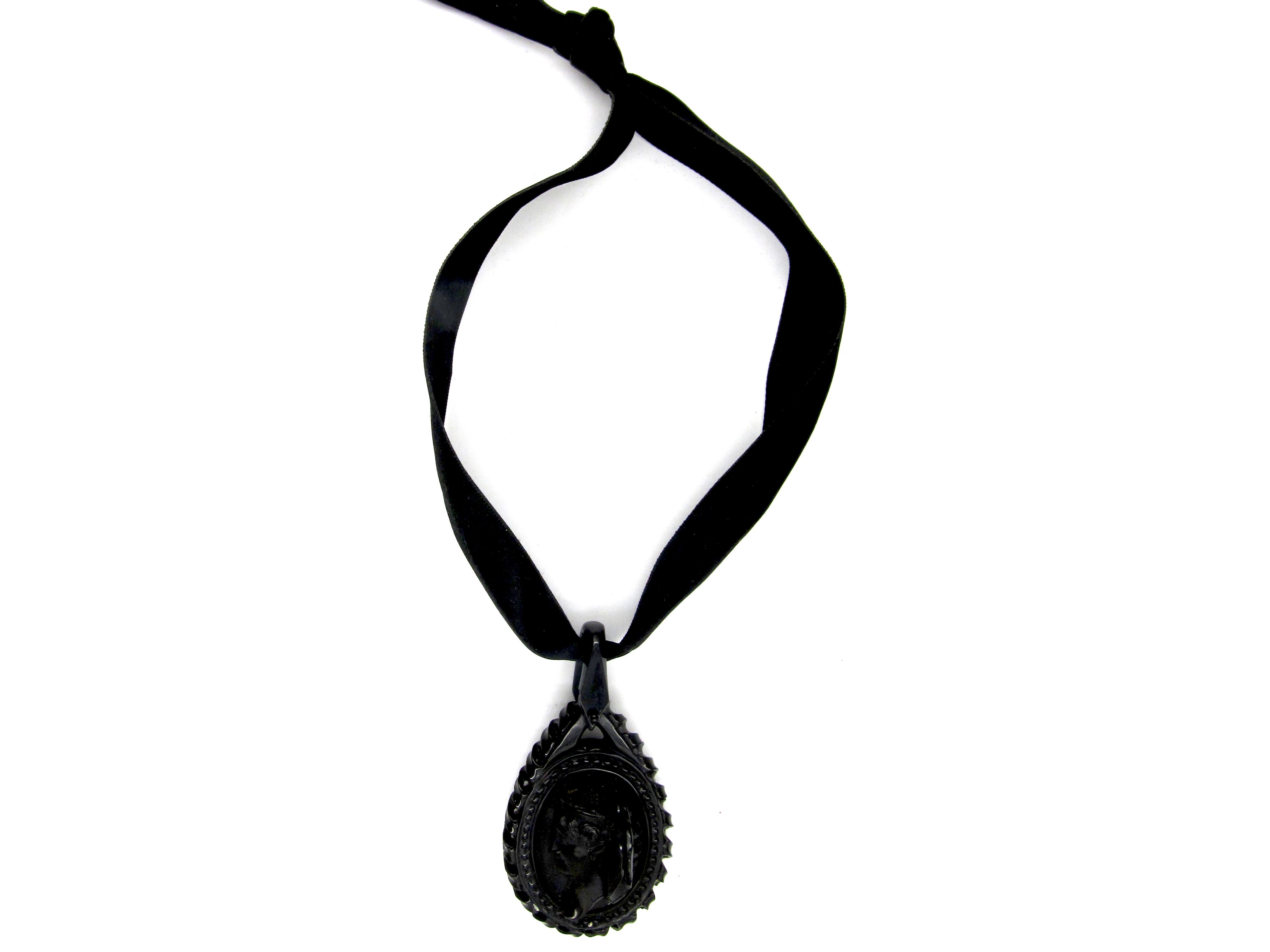 Carved Whitby Jet Pendant - The Antique Jewellery Company