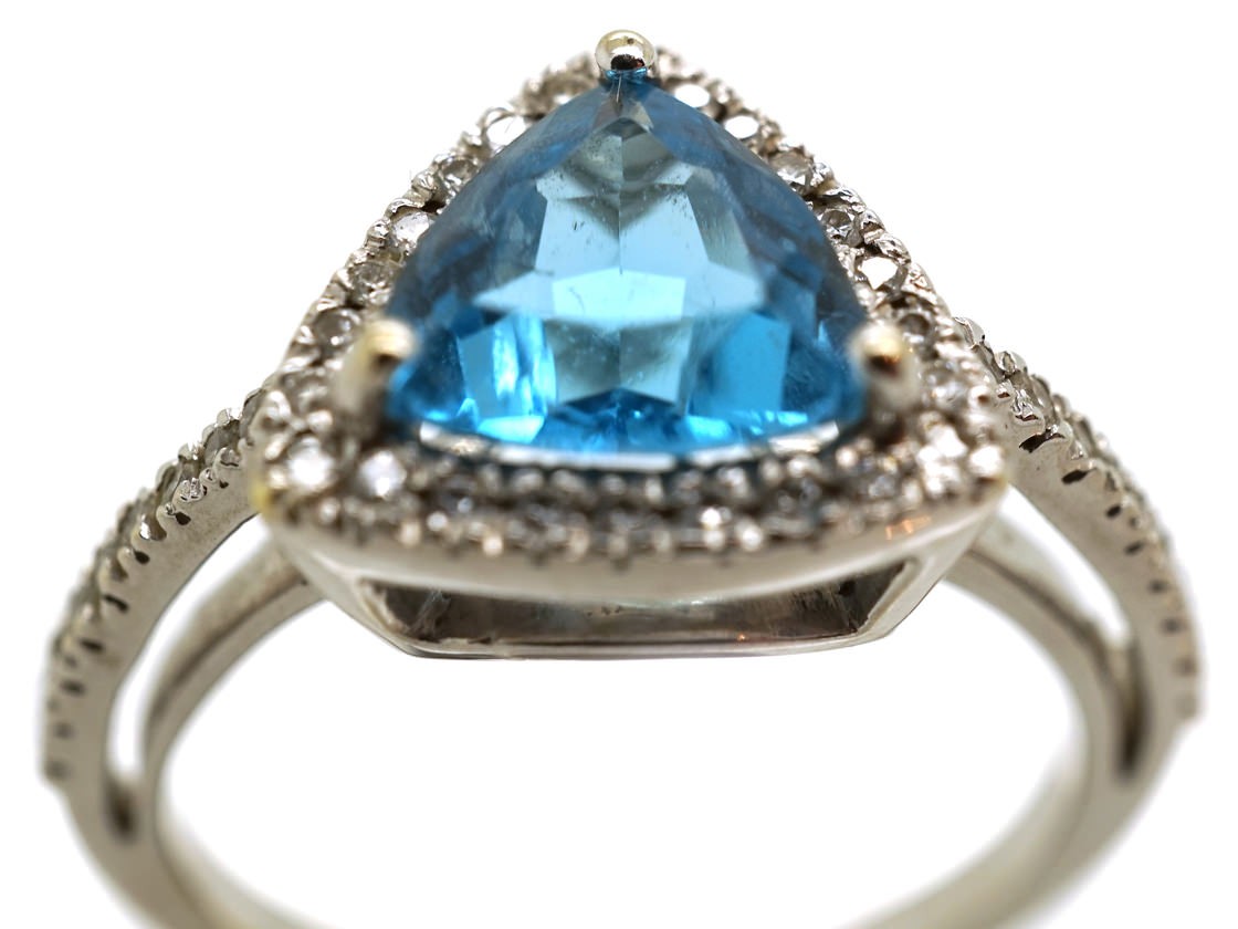 18ct White Gold Triangular Zircon & Diamond Ring - The Antique ...